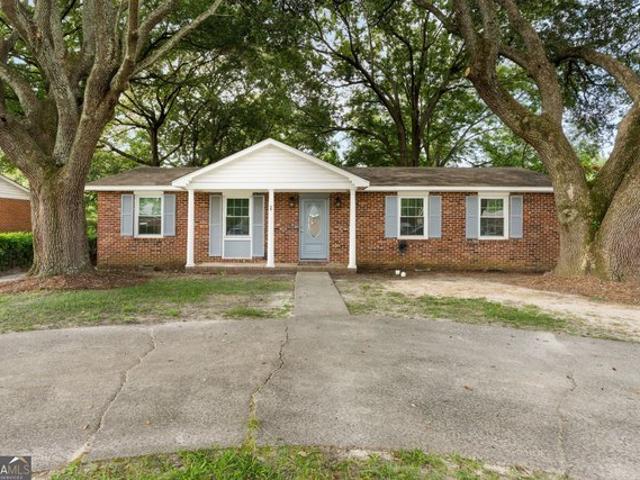 114 Karen Dr, Warner Robins, GA 31088