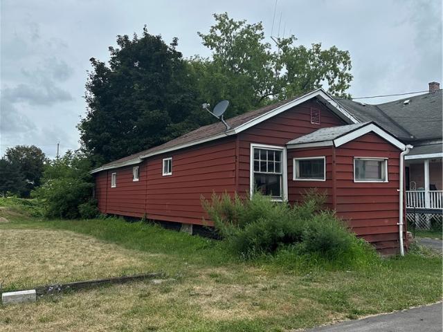 114 Hovey St, Syracuse, NY 13207 | MLS #S1664 | Compass