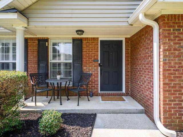 114 Horseshoe Circle