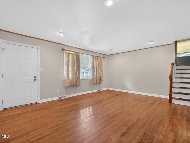 114 Hathorn Boulevard