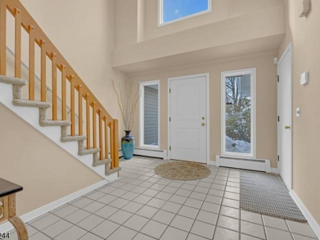 114 Hagerman Ct