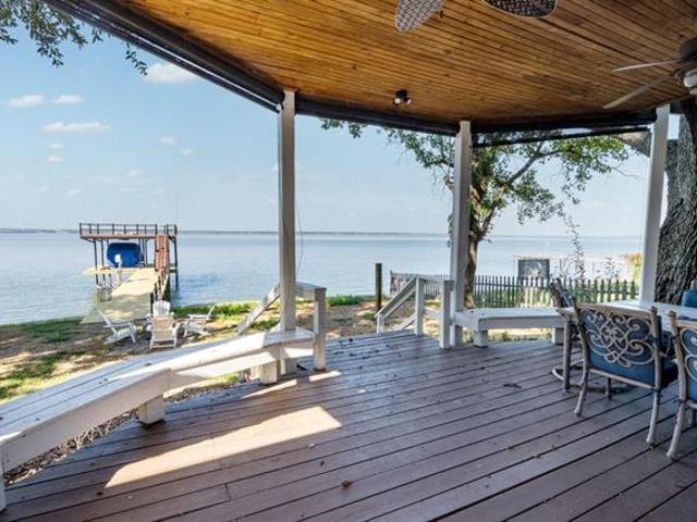 114 Harbor Drive