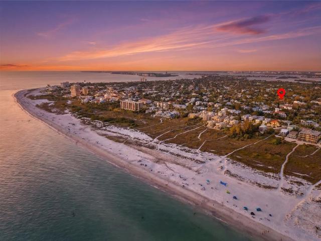 114 Island Cir, Sarasota, FL 34242 | MLS #TB8487