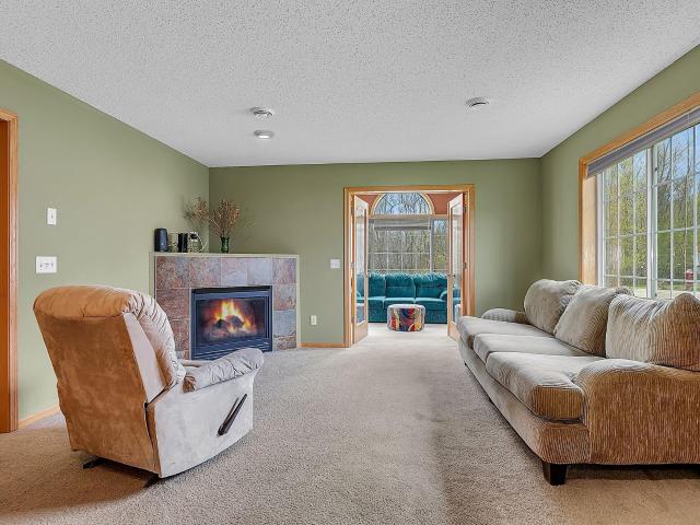 114 Iverson Street W
