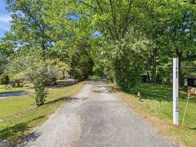 114 Oak Crest Cir, Canton, GA 30115