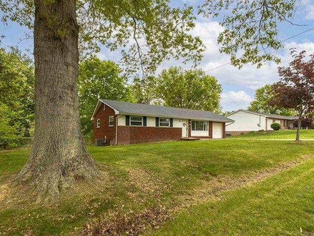 114 Oakwood Est, Scott Depot, WV 25560