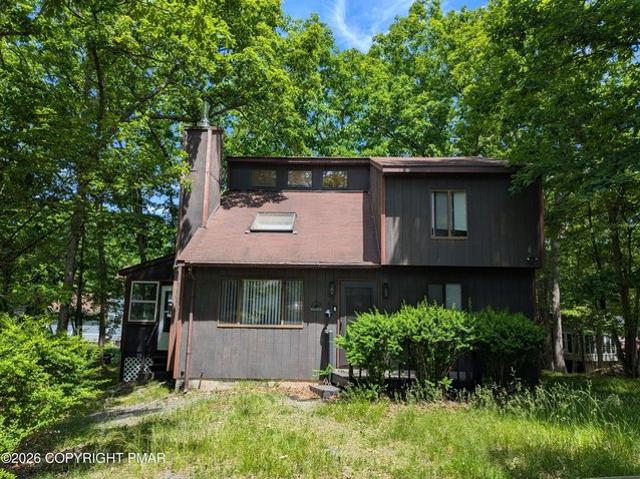 114 Oxford St, Bushkill, PA 18324