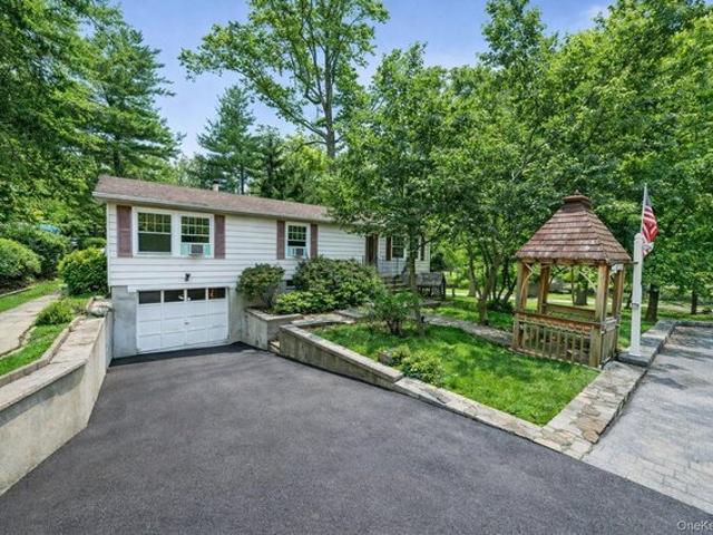 114 Laurel Hill Rd, Croton On Hudson, NY 10520