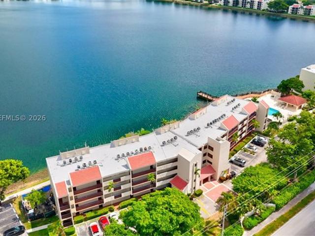 114 Lake Emerald Dr Apt 409, Oakland Park, FL 33309