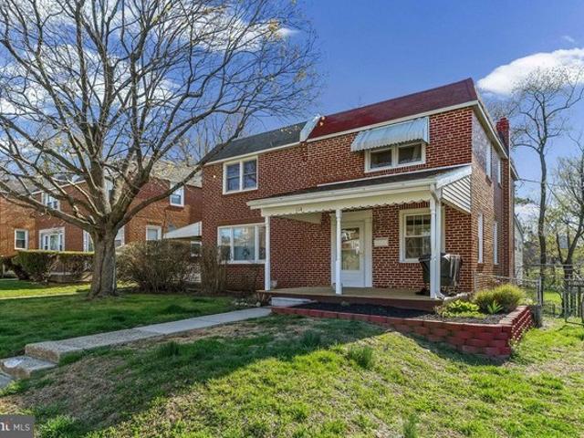 114 Lakeview Dr, Ridley Park, PA 19078