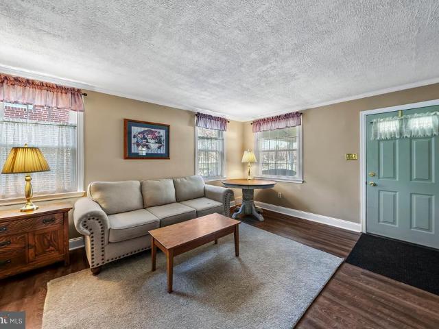 114 Lakeview Drive