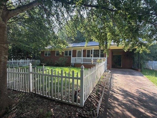 114 Lynnview Dr, Americus, GA 31709