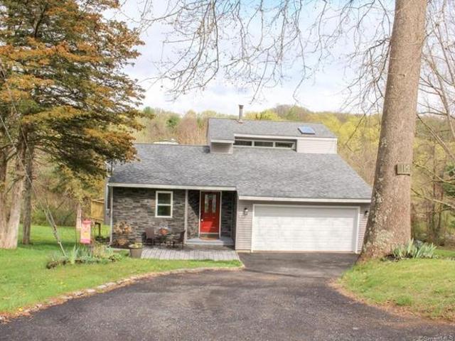 114 Mountain View Dr, New Milford, CT 06776