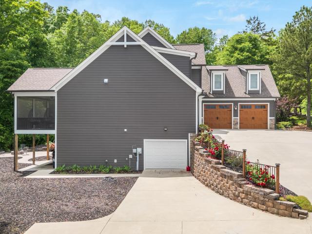 114 Monroe Drive