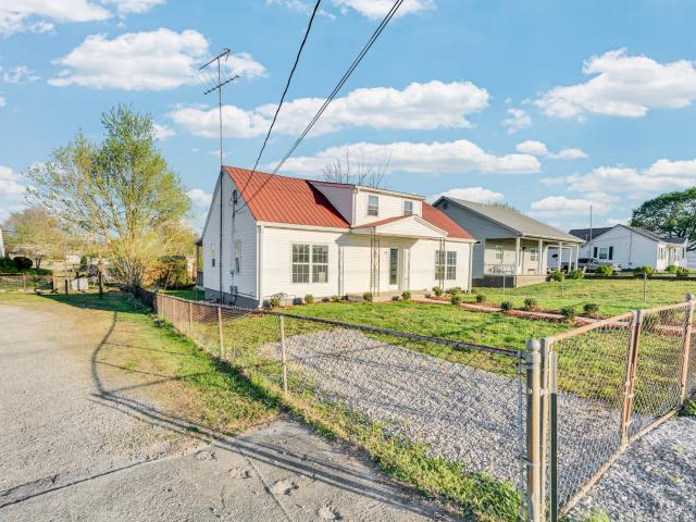 114 Moore St, Sparta, TN 38583 | Compass