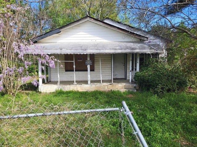 114 Middleton St, Marion, SC 29571