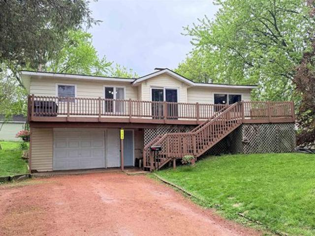 114 N 9th Ave, Wausau, WI 54401