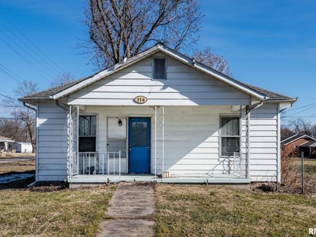 114 N West St, Elkville, IL 62932