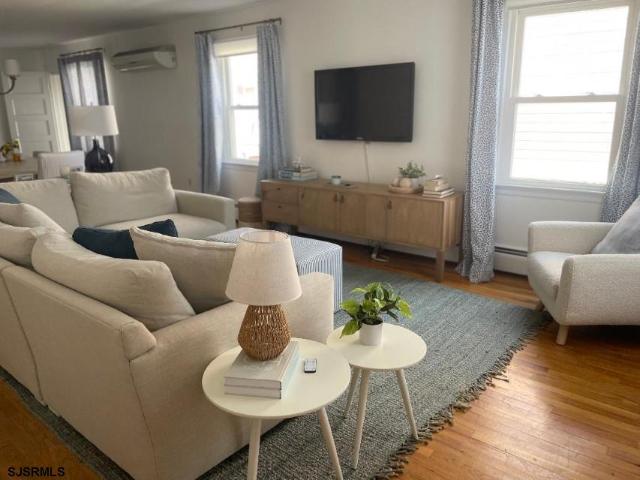 114 N Brunswick Ave
