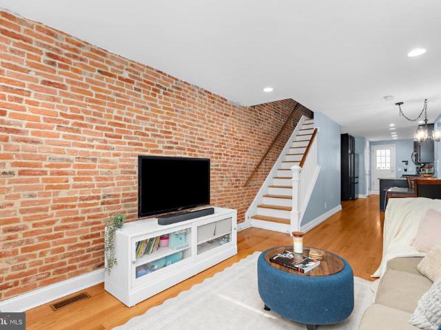 114 N Port Street
