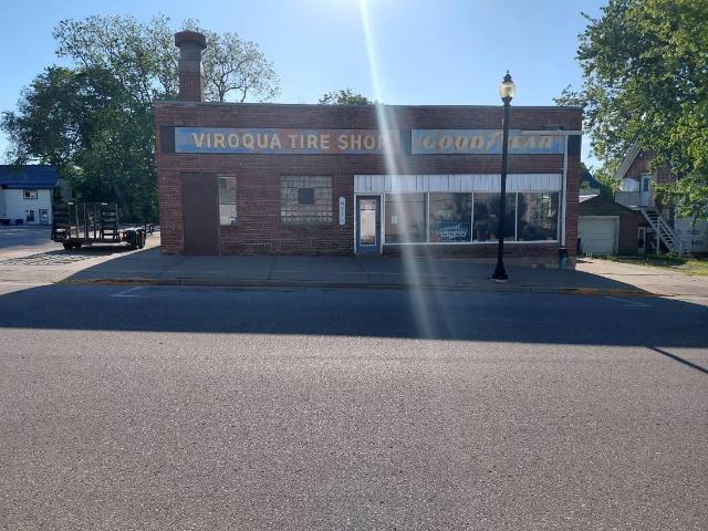 114 N Rock Ave