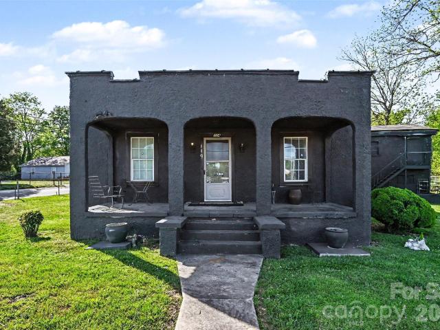 114 Norwood Dr, Charlotte, NC 28208 | MLS #4371 | Compass