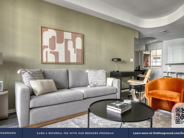 114 North Doheny Drive 1 Bedroom Apartment for Rent at 114 N Doheny Dr #1033, Los Angeles, CA 90048 Mid City West