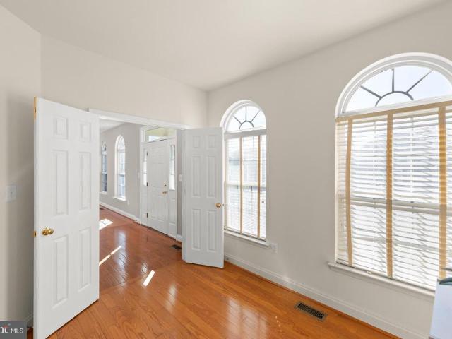 114 Nassau Drive
