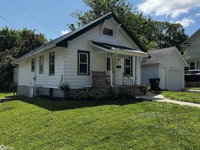 114 S 19th St, Clarinda, IA 51632