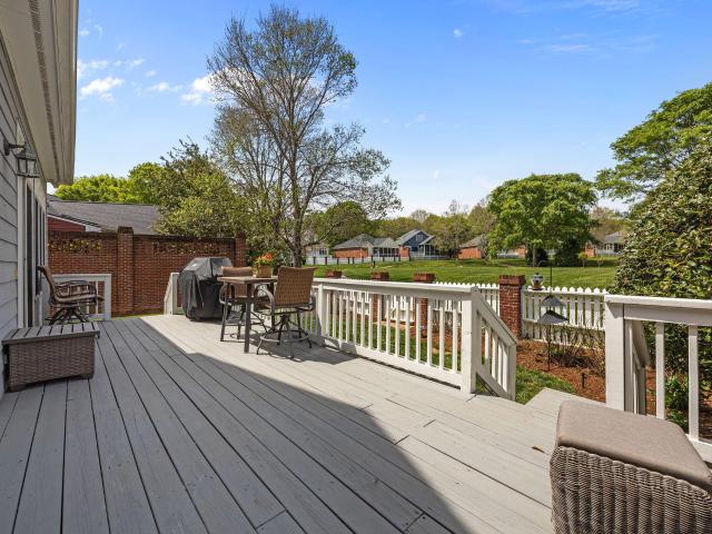 114 S Fields Circle