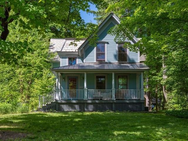 114 S Main St, Northampton, MA 01062
