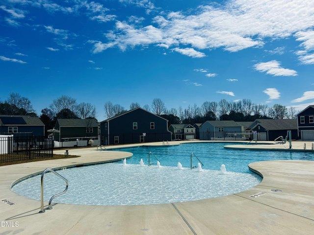 114 S Meyers Ct, Clayton, NC 27520