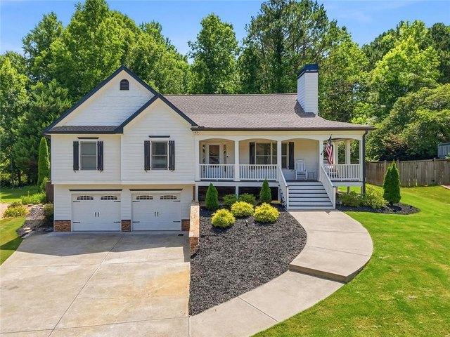 114 S Mountain Brook Dr, Ball Ground, GA 30107