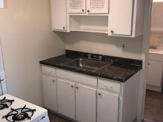 114 South 2 Bedroom Apartment for Rent at 1458 W 114th St, Cleveland, OH 44102 Edgewater