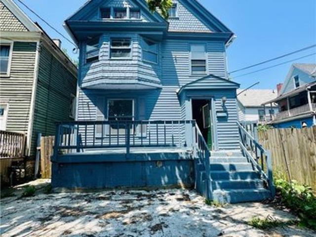 114 School St, Buffalo, NY 14213