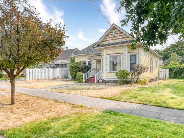114 SE 7TH ST