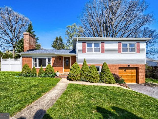 114 Seminary Avenue E