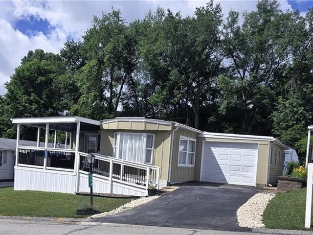 114 Sheffield Dr, Delmont, PA 15626