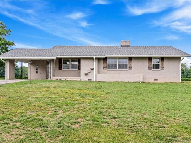 114 Shiloh Farm Trl, State Road, NC 28676