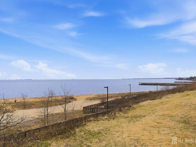 114 Shoreland Cir, Old Bridge, NJ 08879 | MLS #2612 R