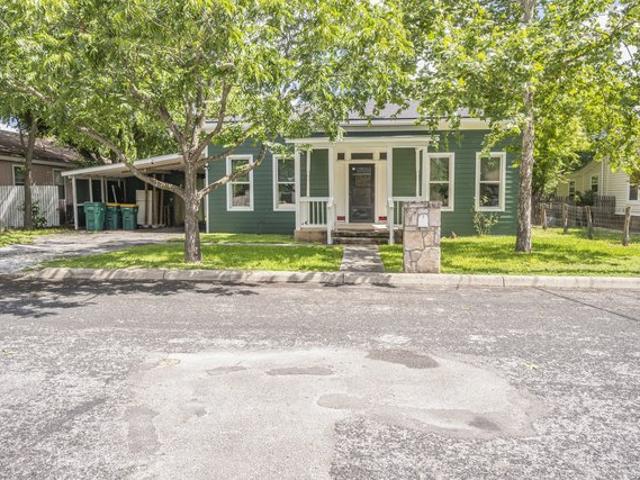 114 Short St, Boerne, TX 78006