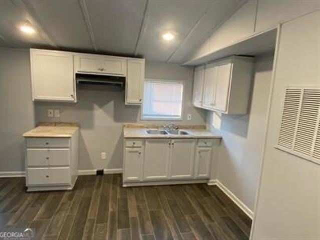 114 Skyland Drive E