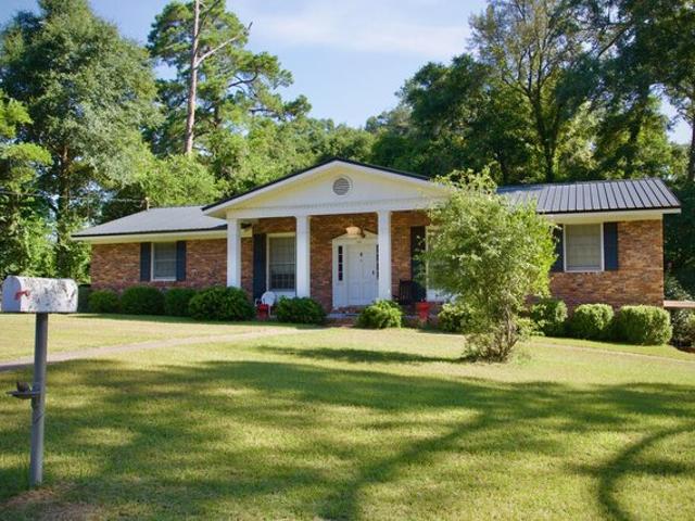 114 Springdale Dr, Americus, GA 31709