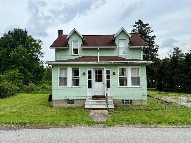 114 Stewarton Rd, Mill Run, PA 15464