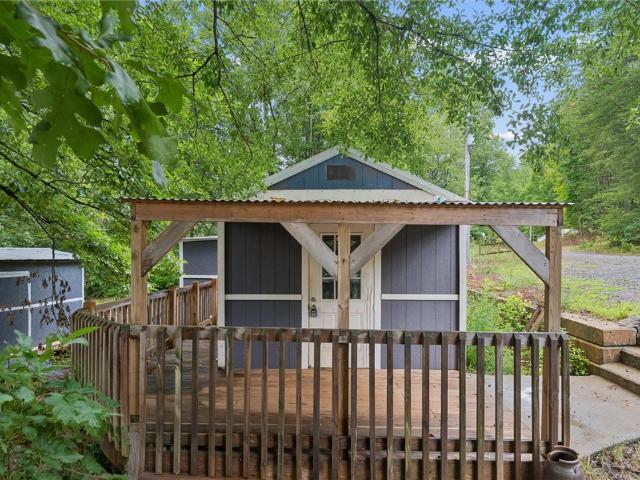 114 Sunny Lane
