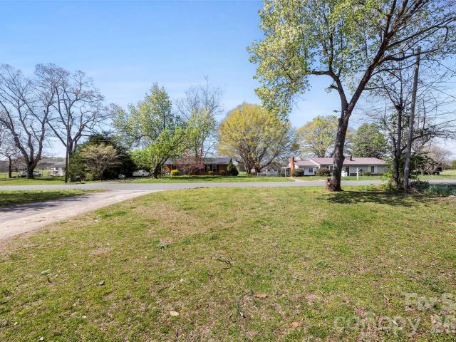 114 Sunrise Circle