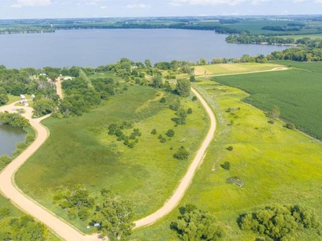 114 Sunrise Shores Ln, Garvin, MN 56132