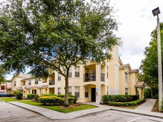 114 SW Peacock Blvd Apt 8 104, Port Saint Lucie, FL 34986