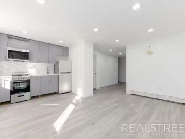 114 Patchen Ave, 2, BROOKLYN, NY 11221