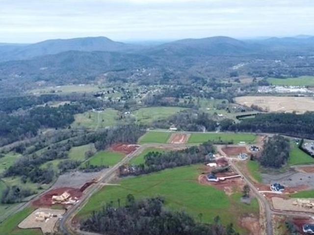 114 Palisade Dr, Rydal, GA 30171